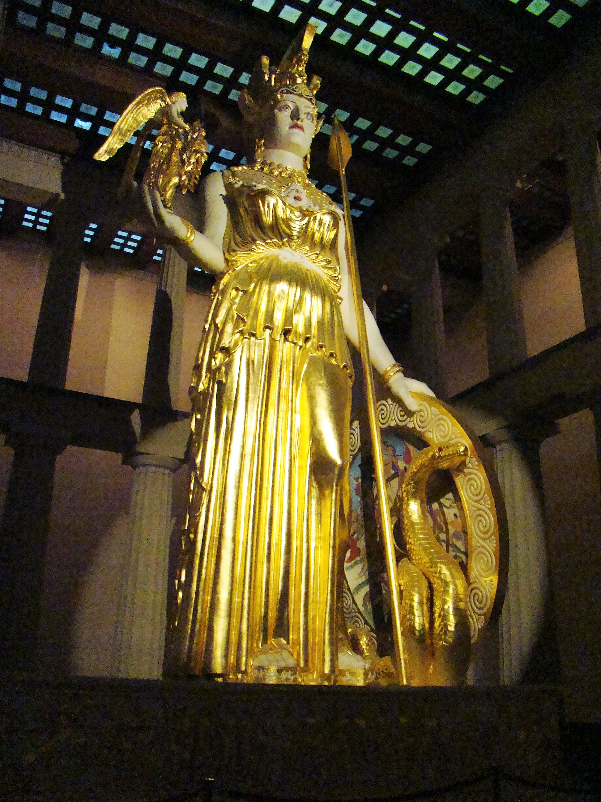 Parthenon Full-Scale Replica in Nashville, TN | Gypsy Road Trip